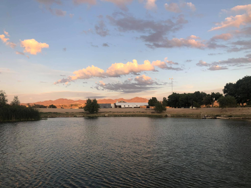 Caroli Lake Club in Oro Grande, California