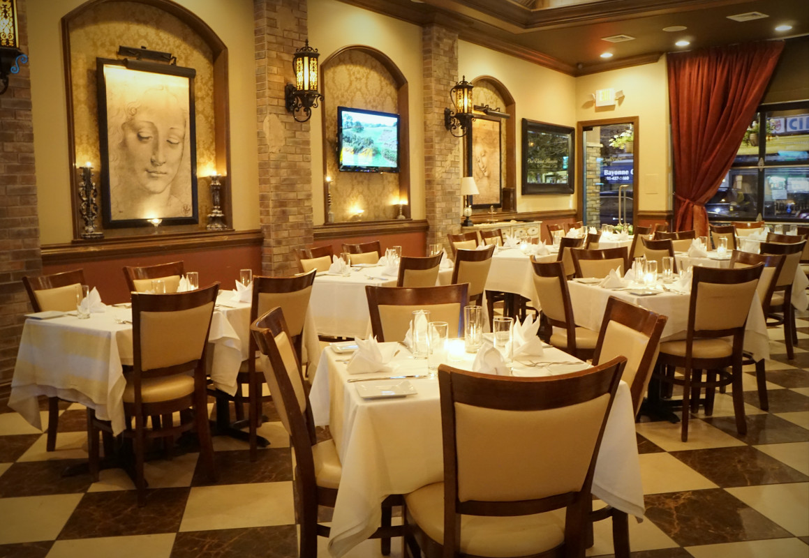 The DaVinci Room in Bayonne, New Jersey