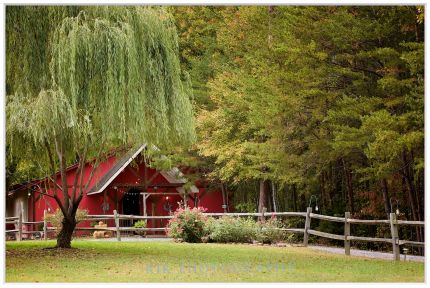 Bluff Mountain Inn in Sevierville, Tennessee